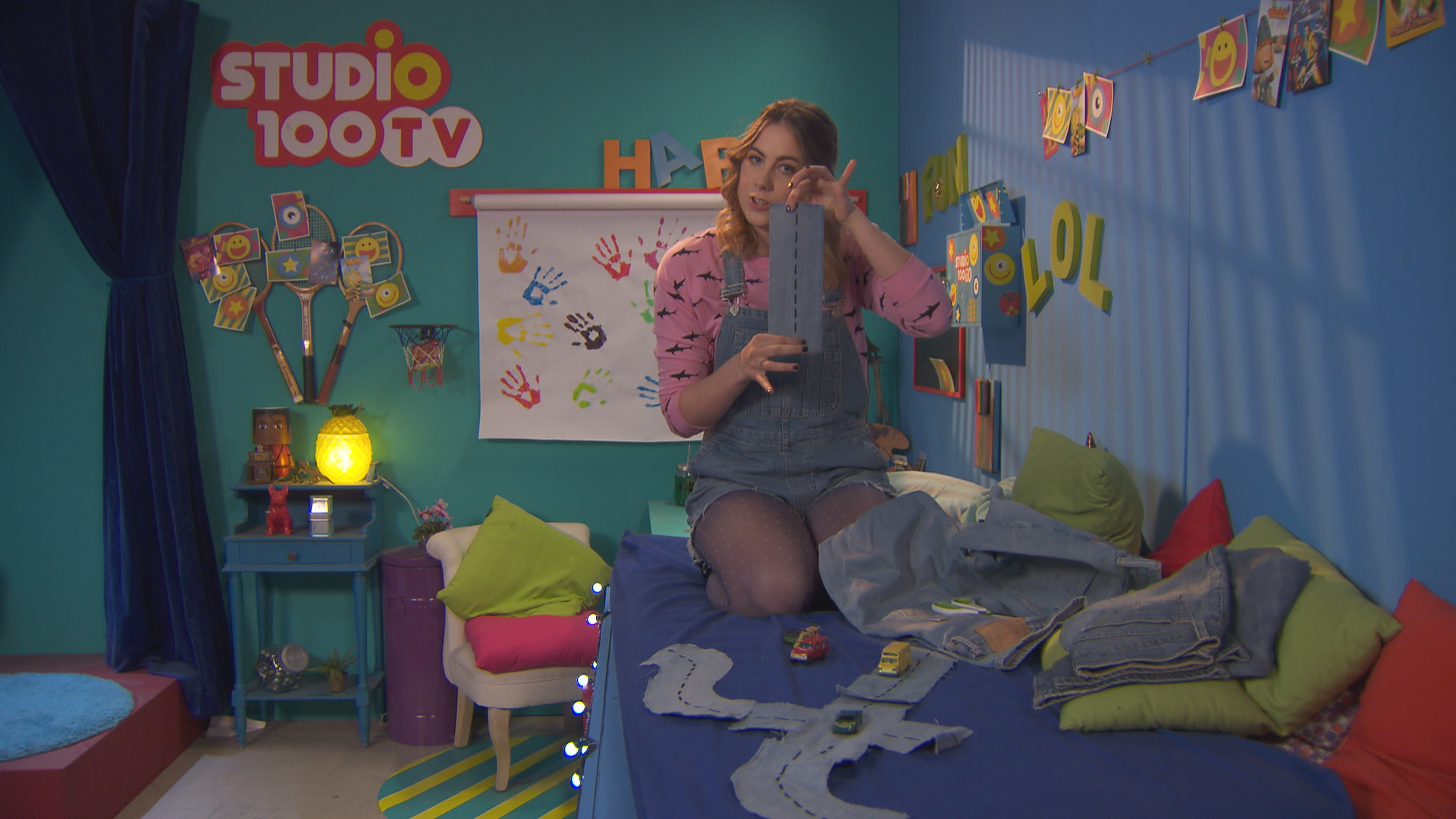 Van oude kledij naar speelbaan - Studio 100 GO